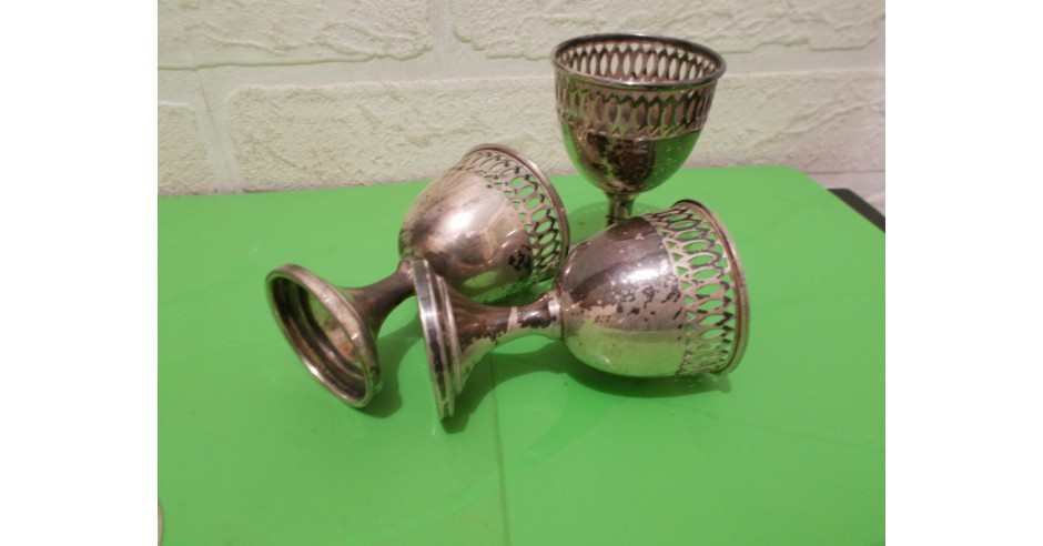 Trei mici CUPE ARGINTATATE cu decupaj , anii 1930 , marcate | arhiva ...