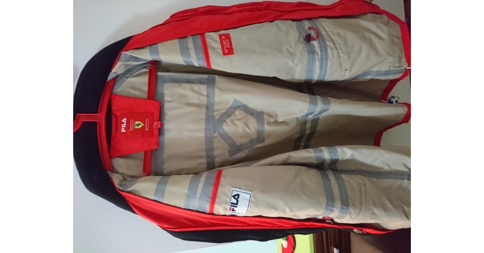 geaca FILLA FERRARI 2009 | arhiva Okazii.ro