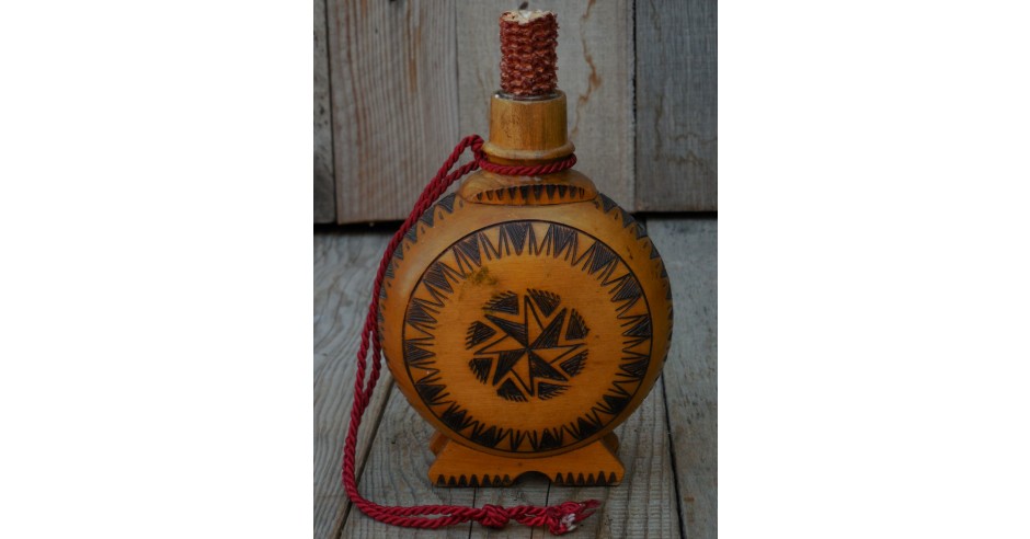 BUTELCA ROMANEASCA VECHE CONFEC?IONATA DIN LEMN PIROGRAVAT ?I STICLA ...