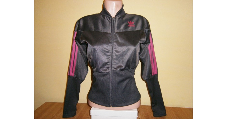 Trening de dama Adidas, mar S, gri cu roz,aproape nou! | arhiva Okazii.ro