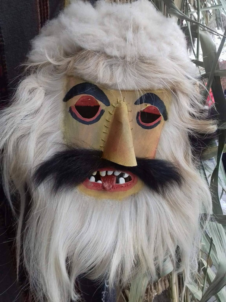 Masti Traditionale | arhiva Okazii.ro