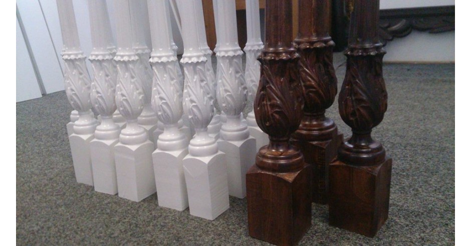 Balustri albi scara din lemn masiv, paltin | arhiva Okazii.ro