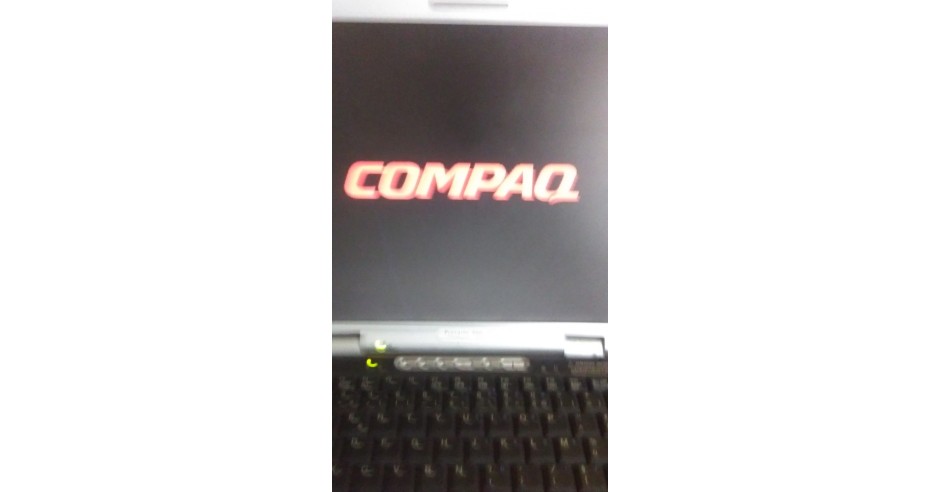 Laptop Compaq Presario 700 | arhiva Okazii.ro