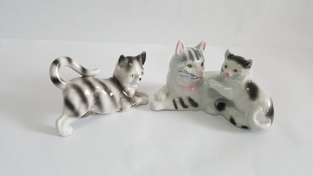 SET BIBELOURI PISICI PORTELAN VECHI | arhiva Okazii.ro