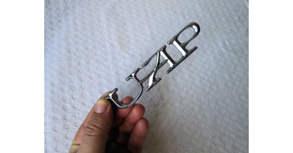 Sigla veche autoturism DACIA UAP, emblema scris UAP | arhiva Okazii.ro