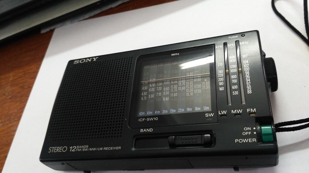 RADIO PORTABIL SONY ICF-SW10 12 BENZI | arhiva Okazii.ro