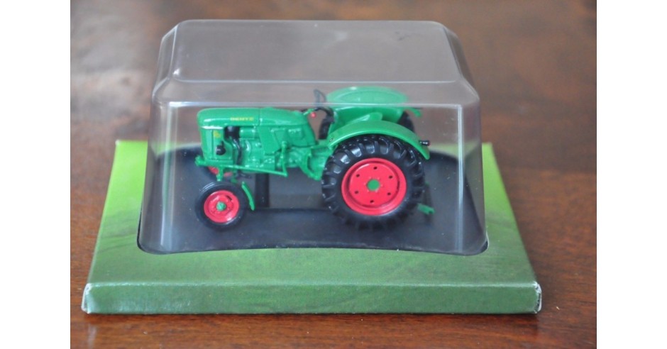 Macheta tractor Deutz D25 - 1963 scara 1:43 | arhiva Okazii.ro
