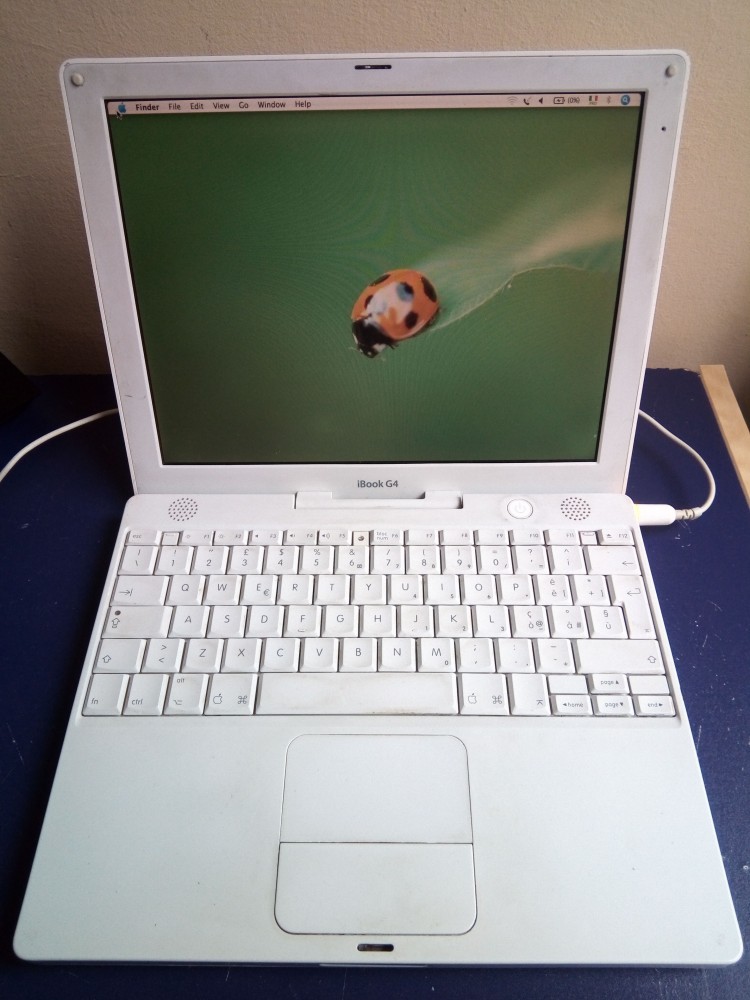 Laptop Functional Apple iBook G4 1GB RAM Versiune IOS 10.4.11 ...
