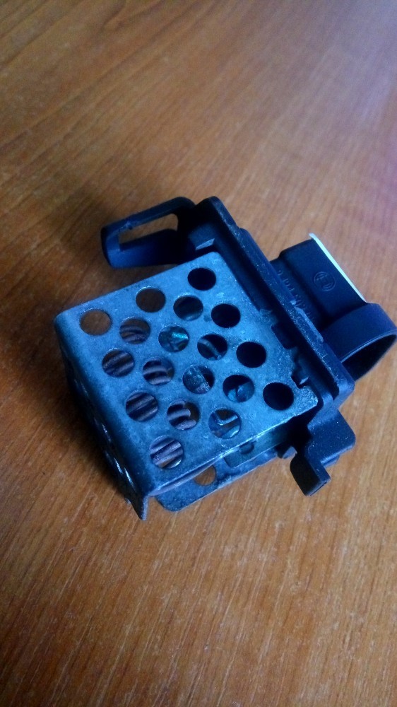 Rezistenta releu gmv ventilator Dacia Logan, Sandero dupa 2008 ...