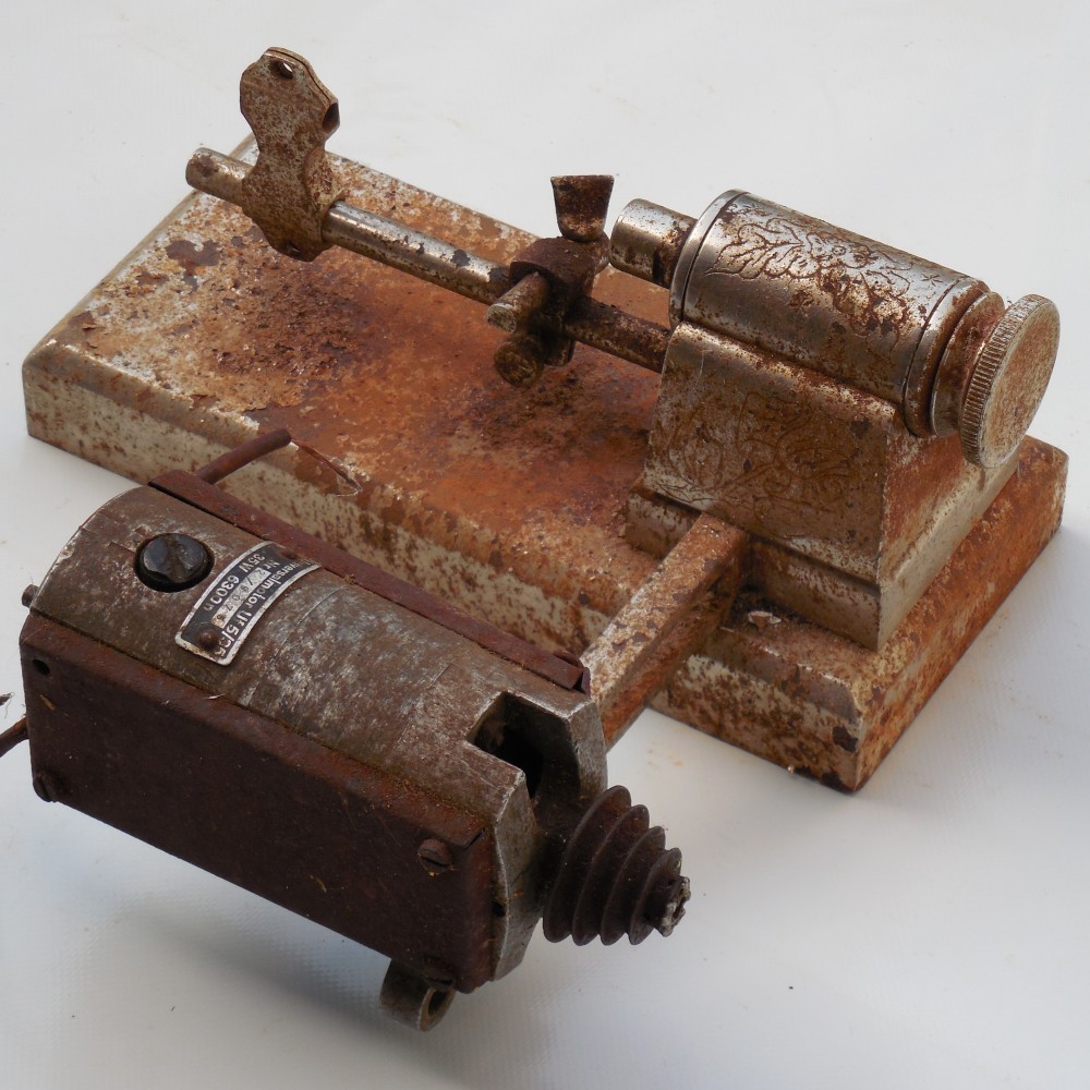 DEOSEBIT! STRUNG MIC SI VECHI DE BIJUTIER / CEASORNICAR, FIER GRAVAT SI ...