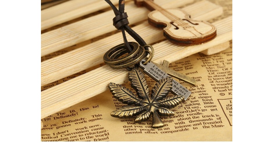 Lant Pandantiv Frunza Marijuana Iarba Weed Cruciulita Piele Aliaj 40 ...