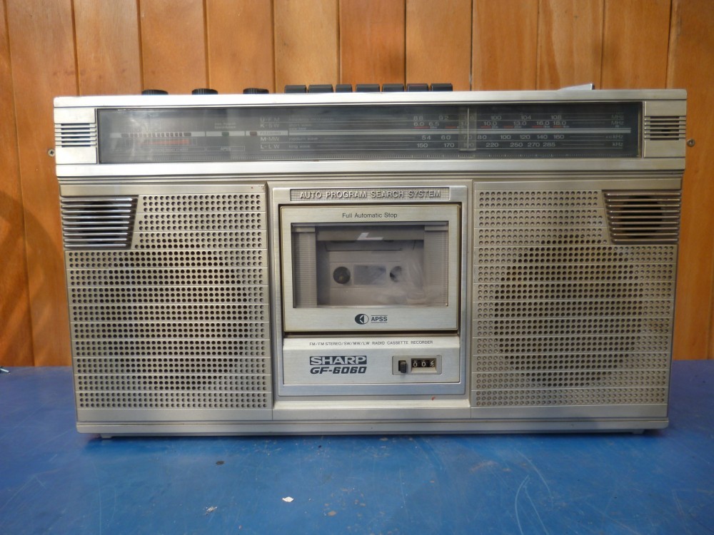 radiocasetofon boombox Sharp GF-6060 | arhiva Okazii.ro