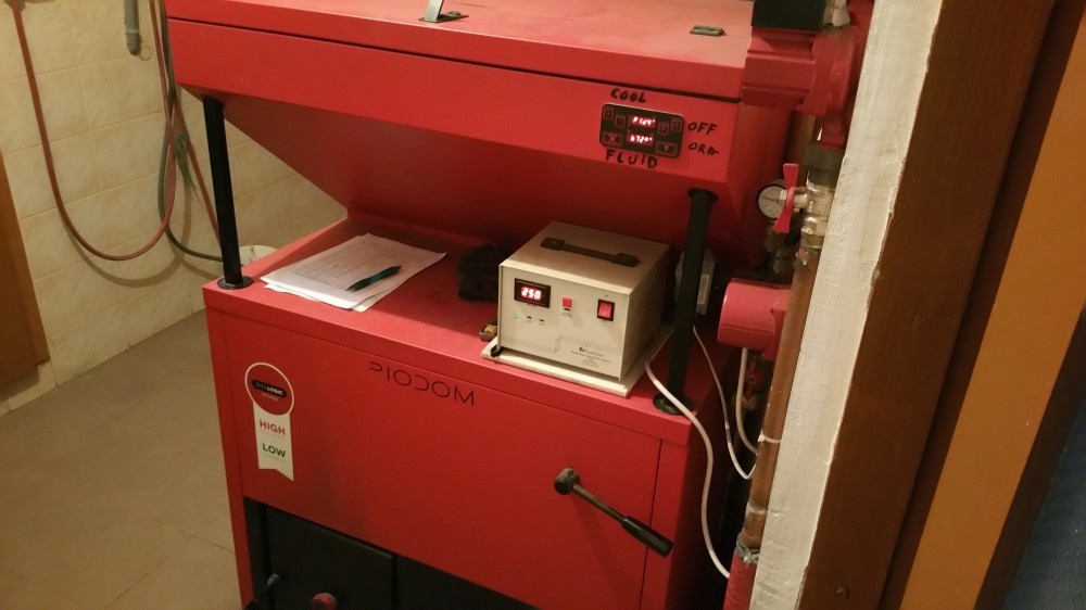 Centrala pe peleti Biodom C27 si puffer | arhiva Okazii.ro