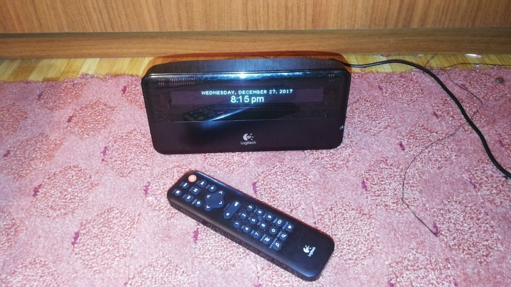 Logitech Squeezebox Classic Wi-Fi Internet Radio cu telecomanda ...