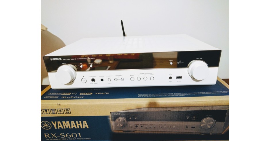 Receiver Yamaha RXS 601 slim ALB absolut nou! | arhiva Okazii.ro