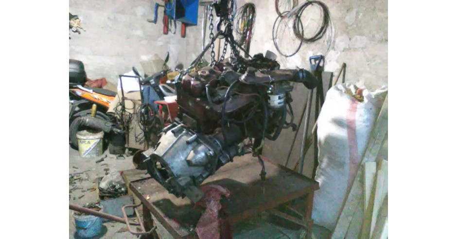 Vand Motor Aro Brasov Complet | arhiva Okazii.ro