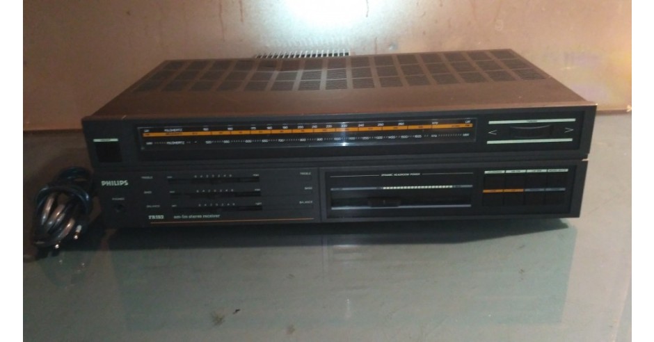 AMPLITUNER AMPLIFICATOR PHILIPS FR-152 | arhiva Okazii.ro
