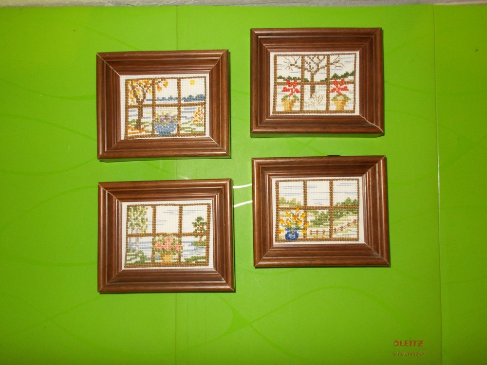 PEISAJE LA FEREASTRA , patru goblenuri mici , inramate / tablouri ...