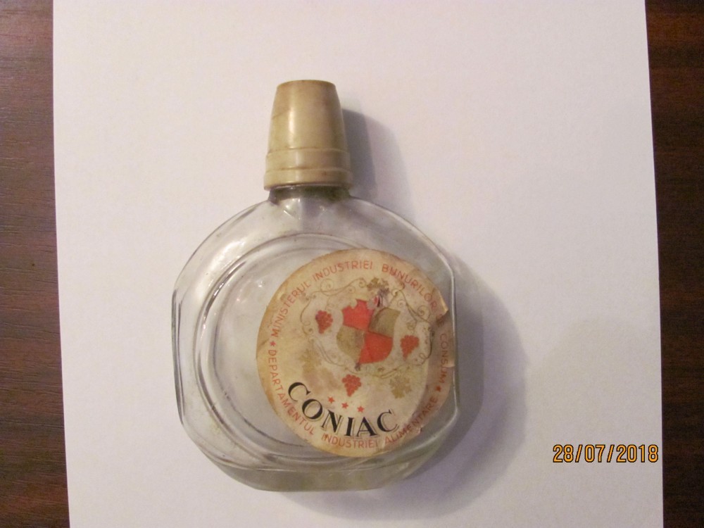 GE - Sticla veche Coniac Romania / cred ca Zarea | arhiva Okazii.ro