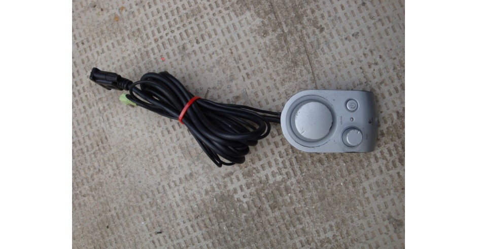 Telecomanda sistem audio logitech Z2300 | arhiva Okazii.ro