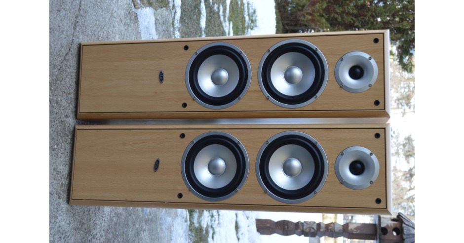 Boxe Eltax Millenium 200 | arhiva Okazii.ro