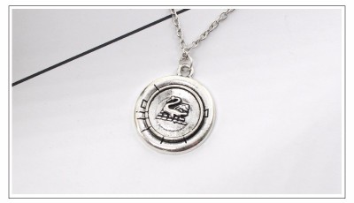 Pandantiv cu lant ALBA ca zapada EMMA SWAN snow white lebada | Okazii.ro