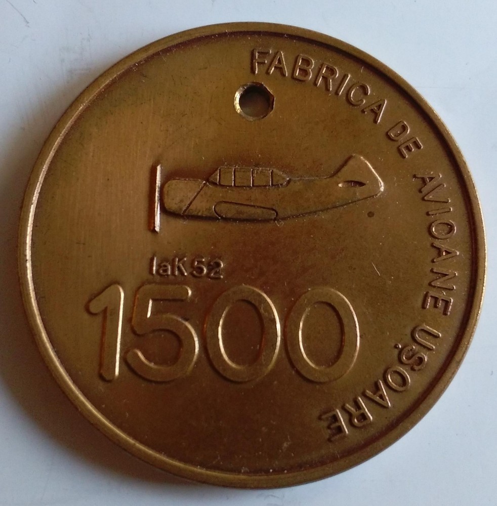 AVIATIE - Avion IaK 52 - Fabrica de avioane usoare Bacau Medalie la ...