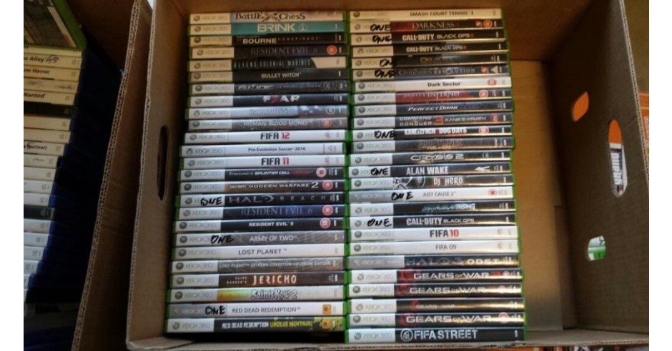 vand pachet 150 jocuri pt xbox 360,fifa,gta ,lego | arhiva Okazii.ro