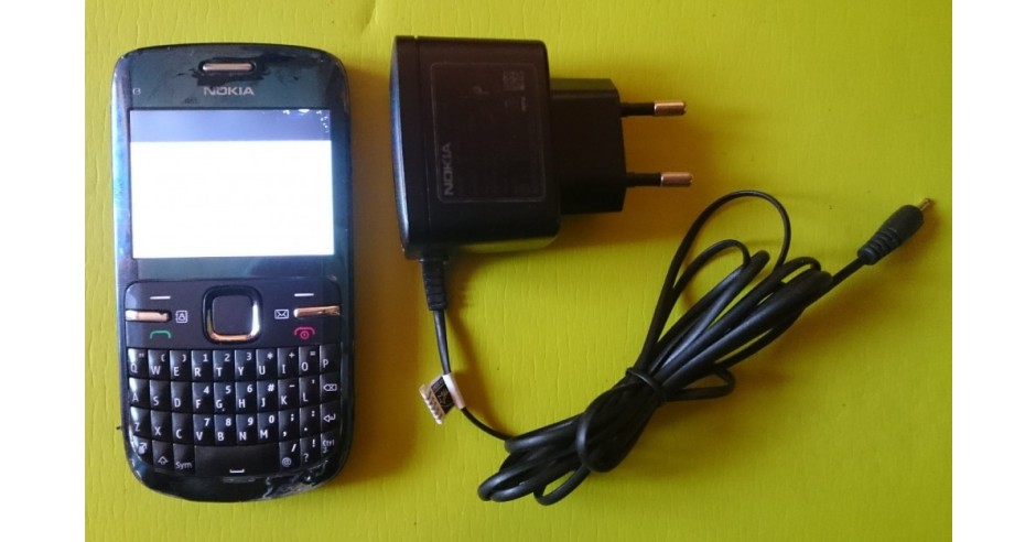 Telefon mobil Nokia C3 telefon clasic practic cu butoane taste | arhiva ...