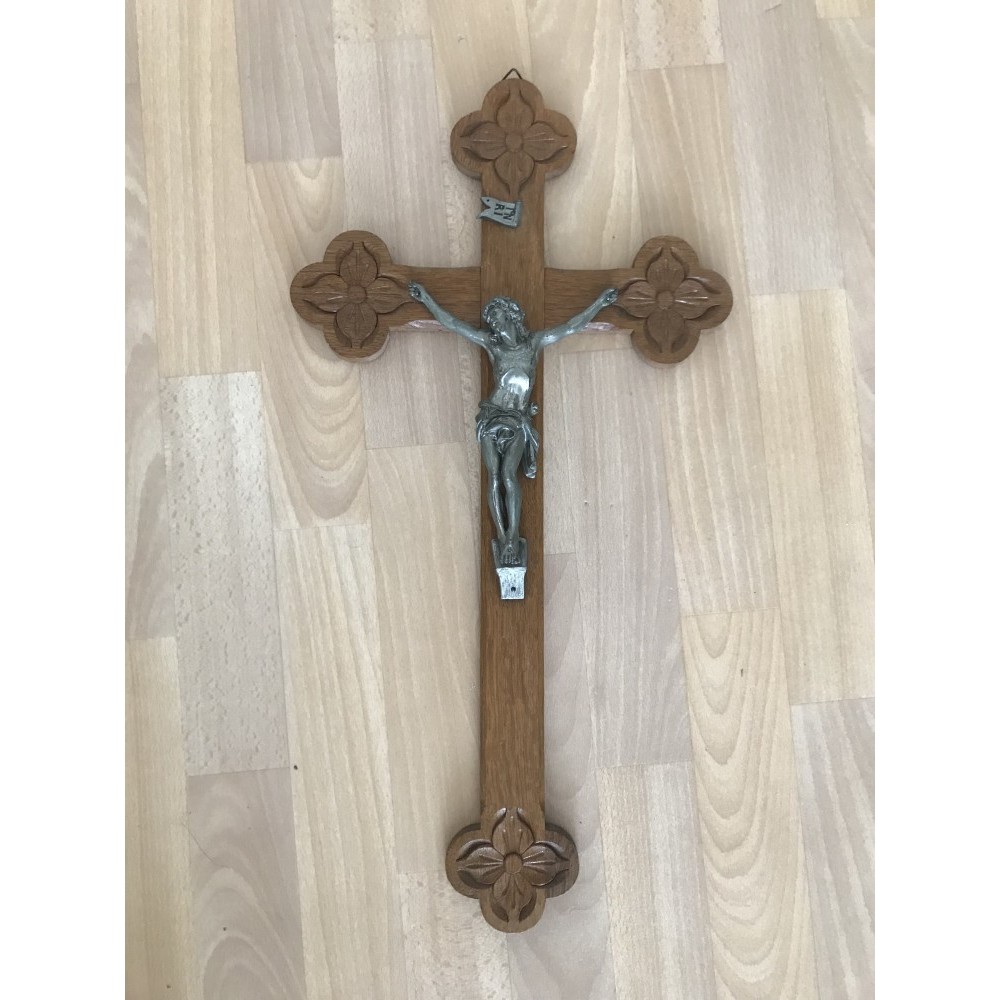 Cruce din lemn si zinc cu Isus Rastignit 60x31cm | Okazii.ro