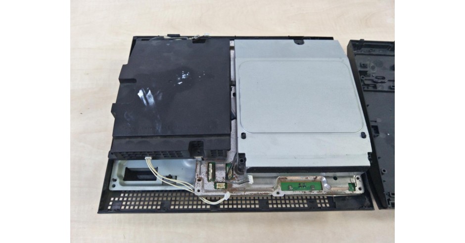 Consola SONY PS3 CECHK04 Defecta - pentru piese componente sursa ...