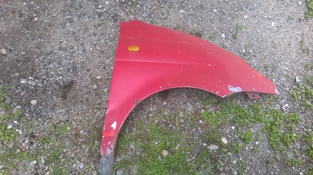 Aripa dreapta fata Daewoo Matiz rosu | arhiva Okazii.ro