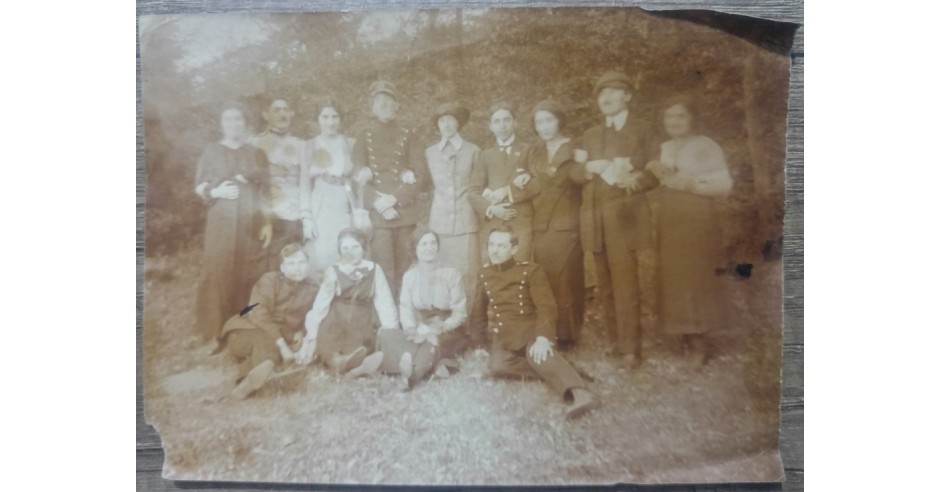 Ofiteri cu iubitele la padure// fotografie, Romania 1900 - 1950 ...