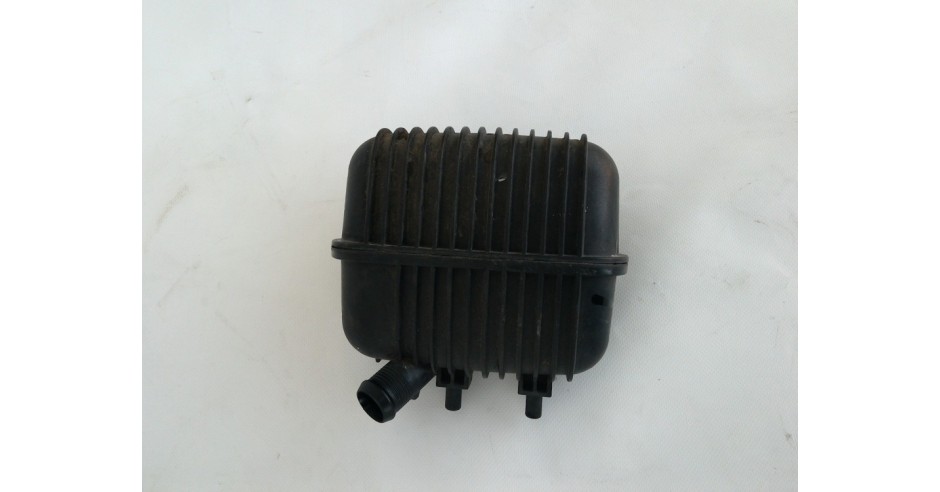 Rezervor vacuum intercooler " EPURATOR " Audi A4 / A5 / Q5 An 2008-2015 ...