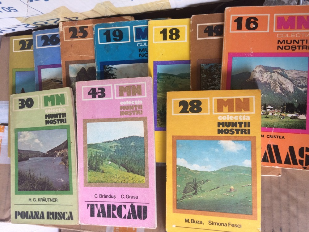 COLECTIA MUNTII NOSTRI lot 10 carti MN RSR cateva fara harta ghid ...