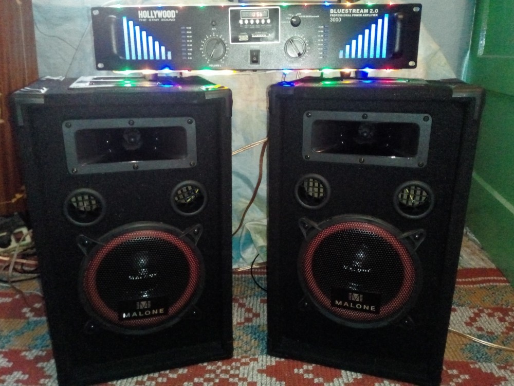 Statie amplificare Hollywood Bluestream 3000w si Boxe Malone | arhiva ...