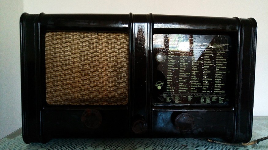 Aparate radio vechi - Cumpara cu incredere de pe Okazii.ro.