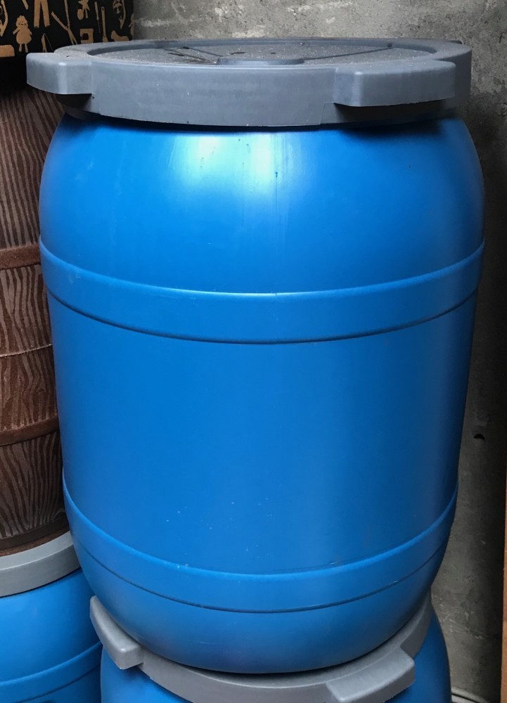 Butoaie plastic 220 L Dolplast | arhiva Okazii.ro