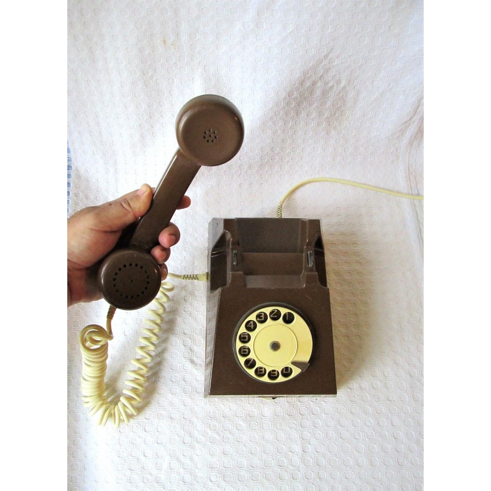 Telefon cu disc comunist, telefon vechi romanesc din Epoca de aur ...