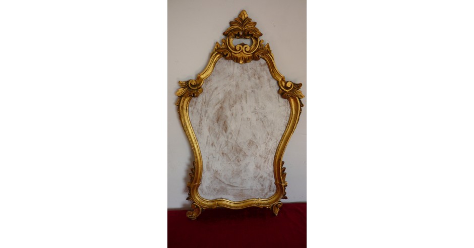 RAMA VECHE DIN LEMN SCULPTAT SI AURIT, Oval | Okazii.ro