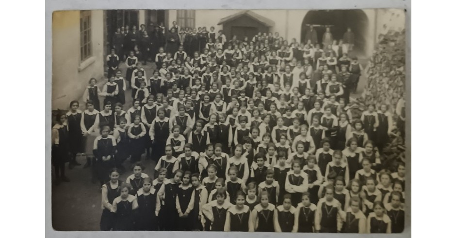 FOTO ED. BUCOVSKY , BUC . , ELEVE DE LA SCOALA '' SFANTA MARIA ...