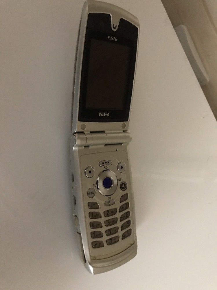 NEC E616 FARA INCARCATOR | arhiva Okazii.ro