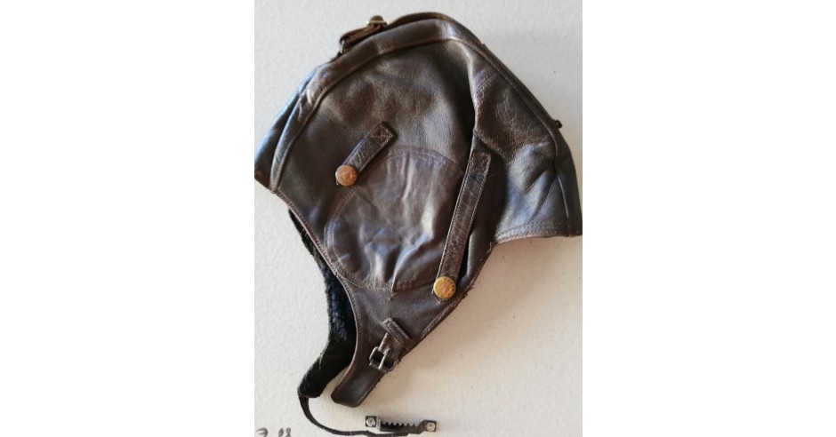 Casca aviator roman al II-lea razboi mondial, piele si blana. stare ...