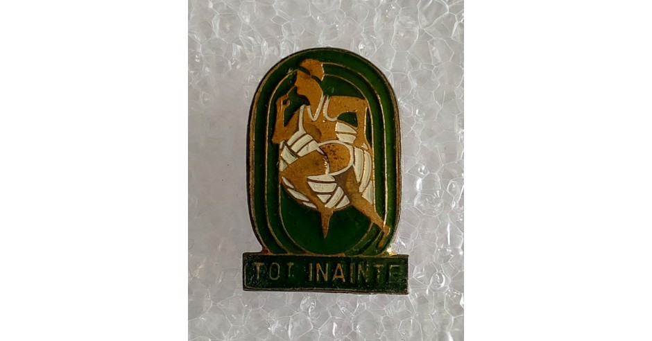 Insigna pionieri - Pionier sportiv - Tot inainte, Romania de la 1950 ...