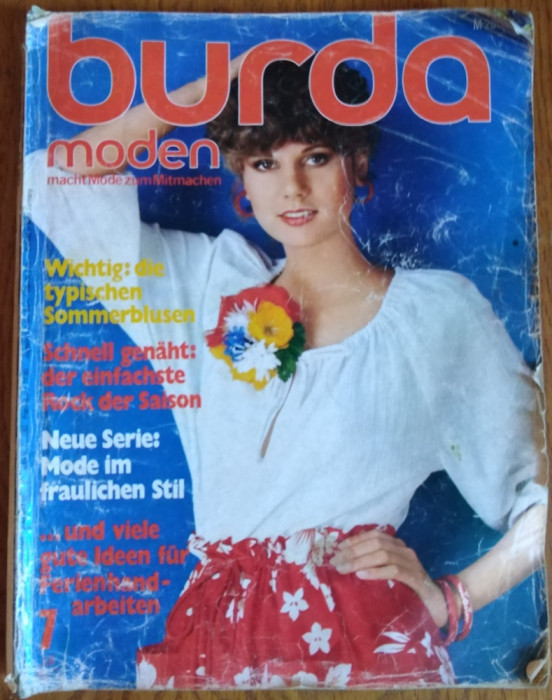 Burda Revista moda vintage cu tipare 1977 | Okazii.ro