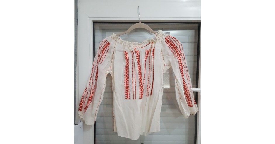 Ie veche romaneasca | arhiva Okazii.ro