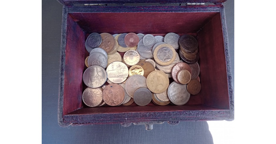 Vand cufar cu monede romanesti si straine vechi lot | arhiva Okazii.ro