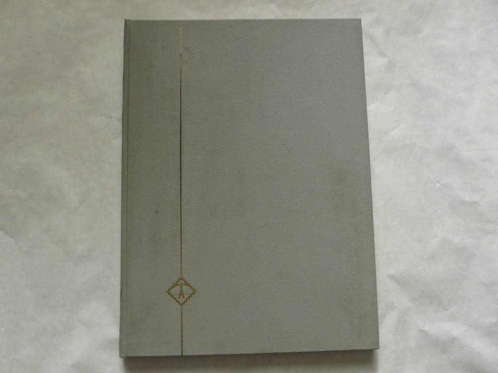 Clasor format A4 16 pagini ,cu banda mediana | arhiva Okazii.ro