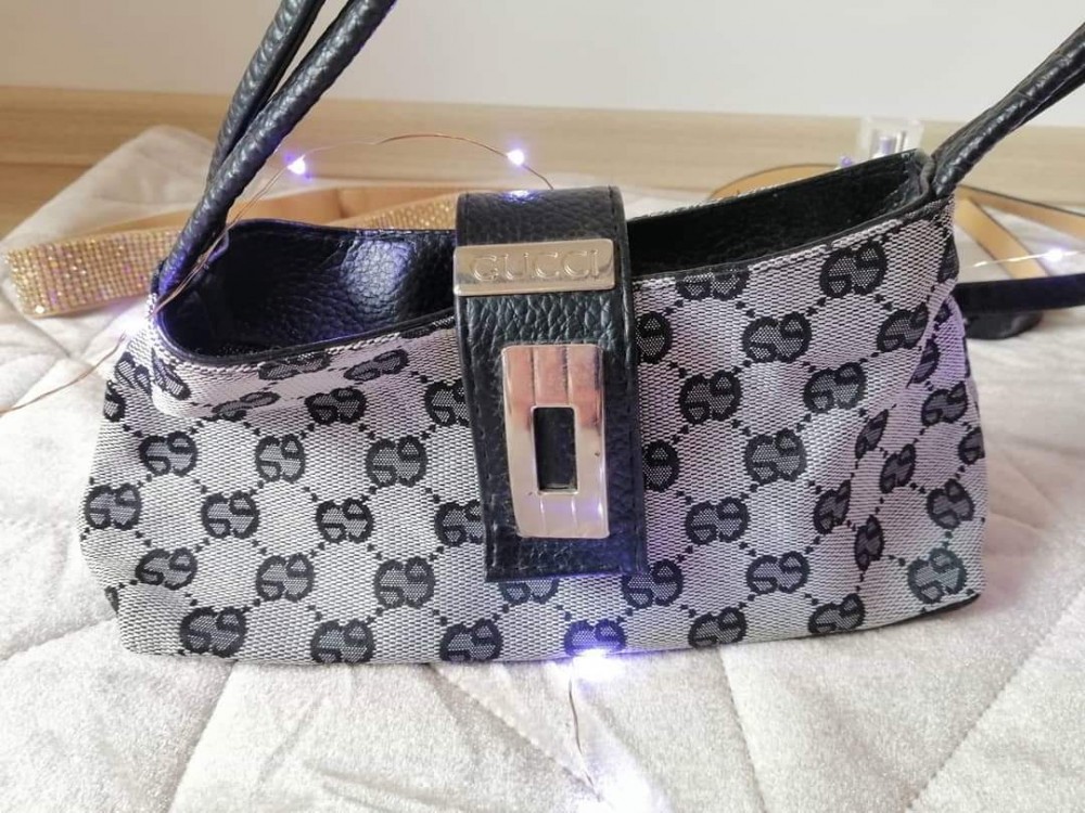 Geanta GUCCI | arhiva Okazii.ro