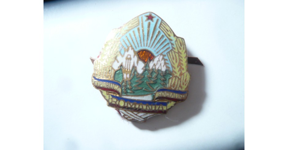 Insigna de Sapca Militara - Stema RSR , h=3cm | Okazii.ro